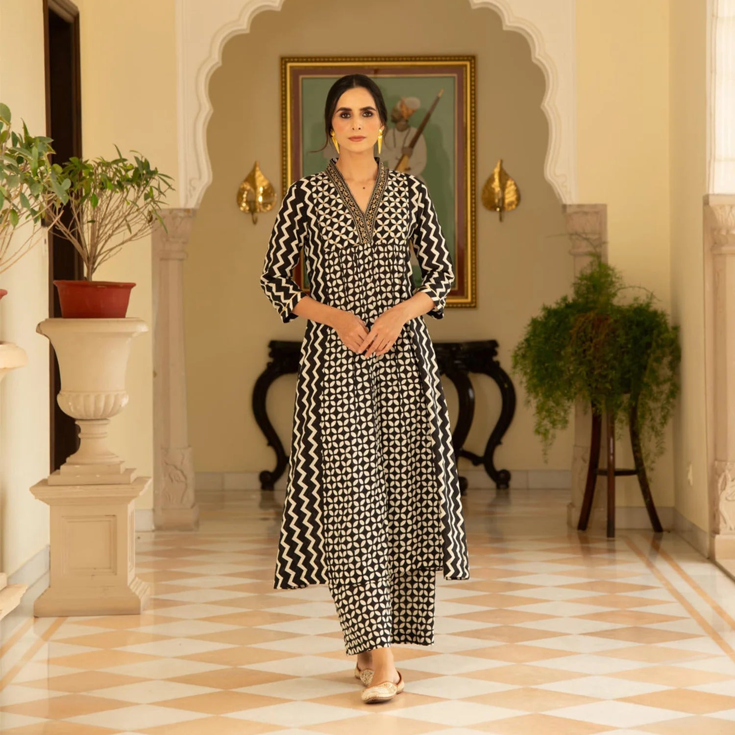 Monochromatic A-Line Embroidered Kurta Pant Co-Ord Set – SHRIEES FASSHIONS